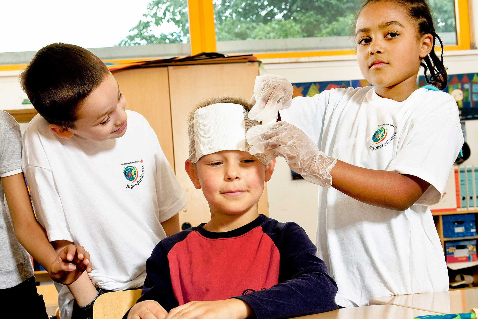 Kinder lernen Erste Hilfe - DRK e.V.