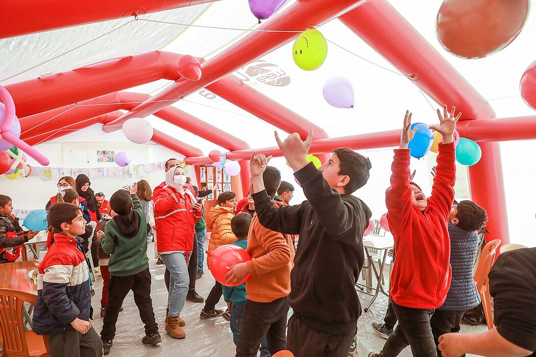 Spenden für Erdbebenopfer in der Türkei und Syrien - DRK e.V.